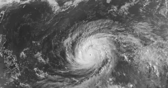 Deadly super typhoon barrels toward US with 173mph winds and blackout ...