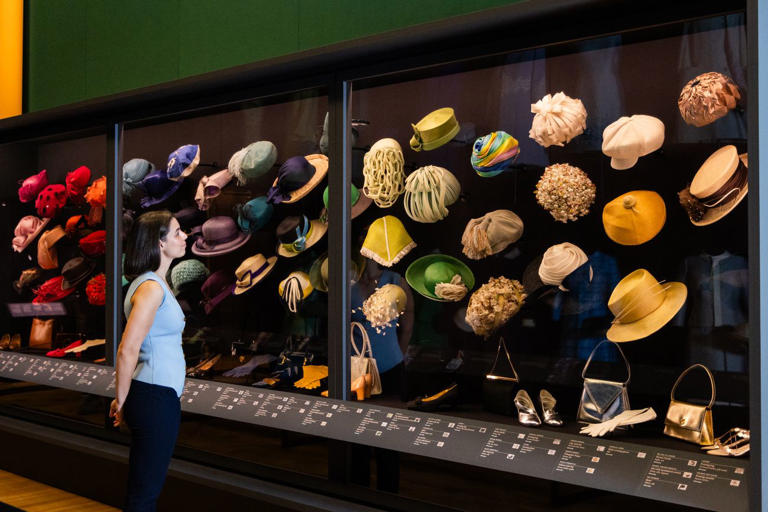 From sparkling tiaras to pastel hats, new Buckingham Palace exhibition ...