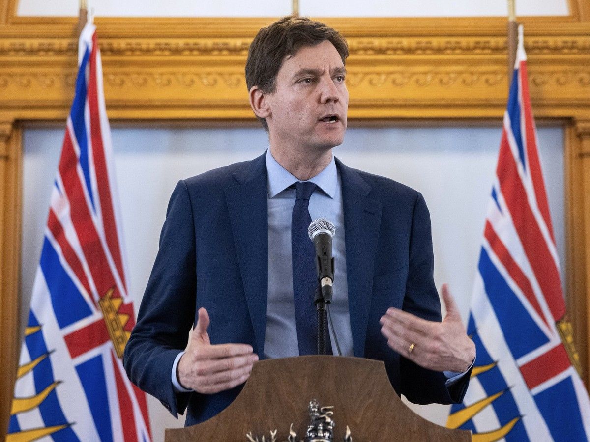 Vaughn Palmer: When nothing else works, BC premier tries distraction