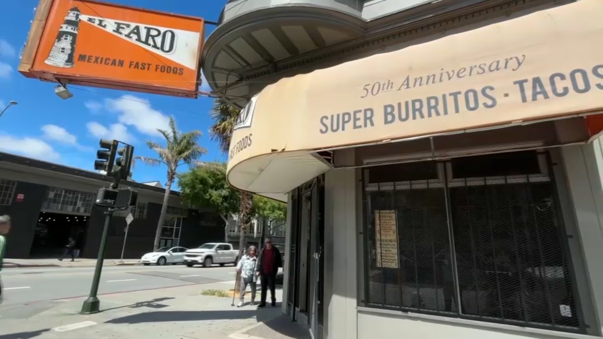 Ponen en venta popular restaurante mexicano El Faro en San Francisco