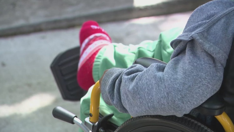 Oak Park family speaks out weeks after shooting injures child, relatives