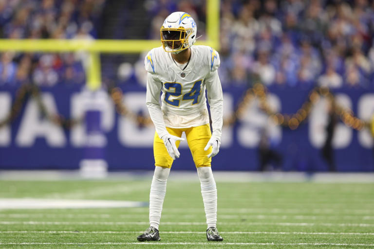 Nasir Adderley unretires after three years to join Colts in NFL stunner