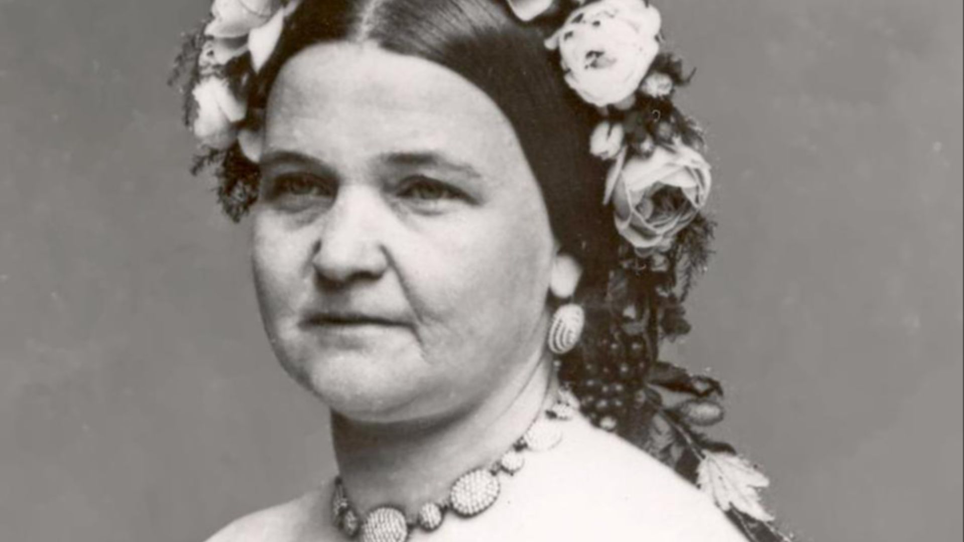 20 famous figures who were obsessed with the occult