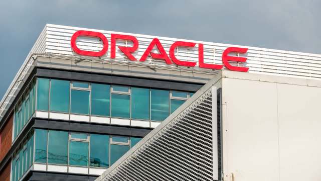 Bloom Energy stock pops over 50% on back of massive new Oracle AI ...