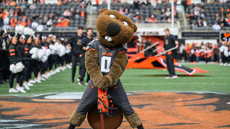 State of the Beavs: Oregon State football's new identity + MBB's early ...