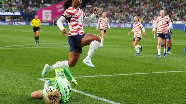 Seattle roars as 36,128 watch US debut new Lumen grass in 1-0 loss to Japan