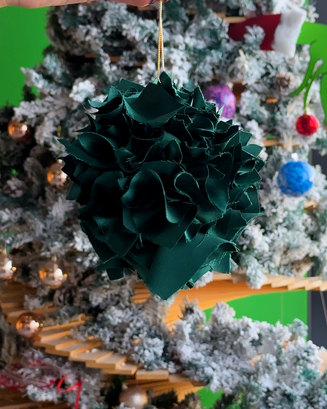 DIY festive Christmas tree ornaments design🎄