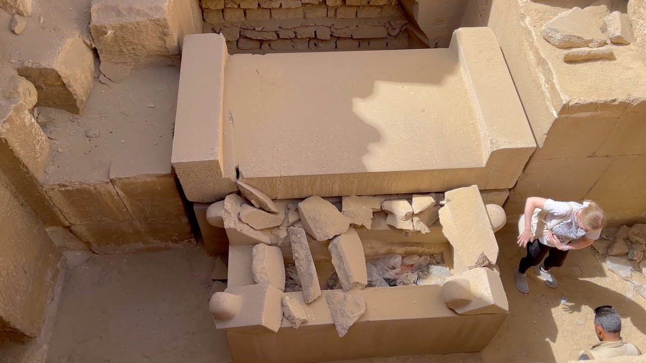 Strange ancient artifacts discovered at Abu Sir in Egypt that raise ...