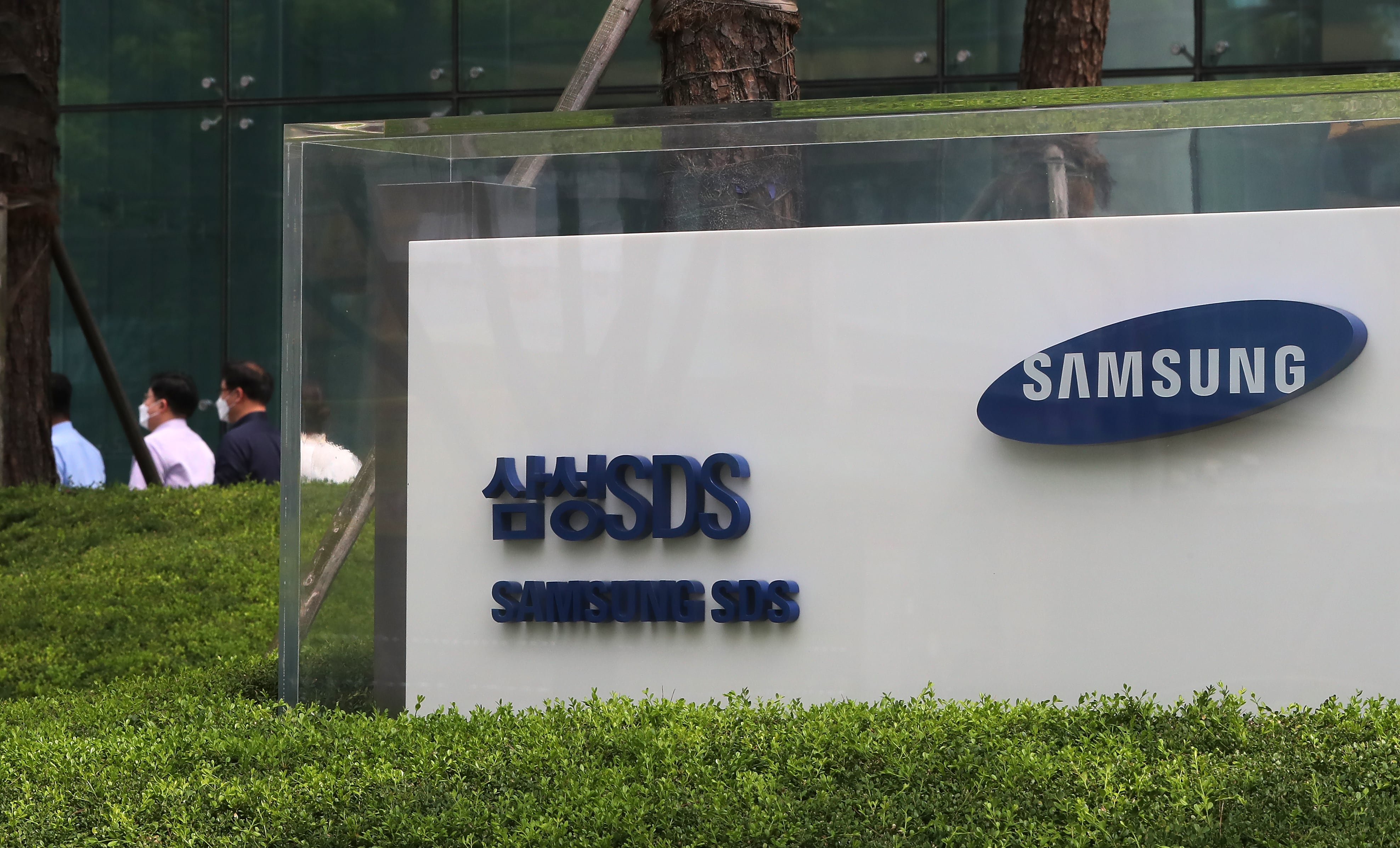 Samsung SDS issues 1.22 trillion won convertible bonds with KKR