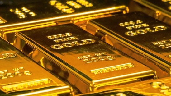 Gold, silver prices today: Gold falls ₹114, silver down ₹1,924 after ...