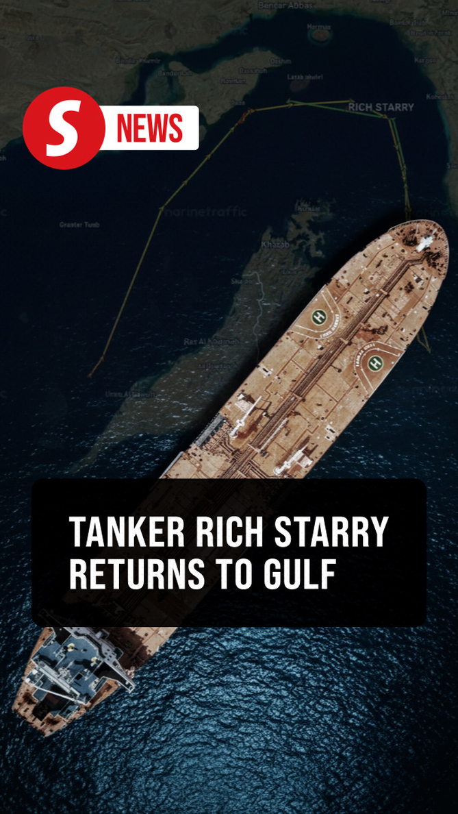 China-linked tanker makes U-turn after passing through Hormuz