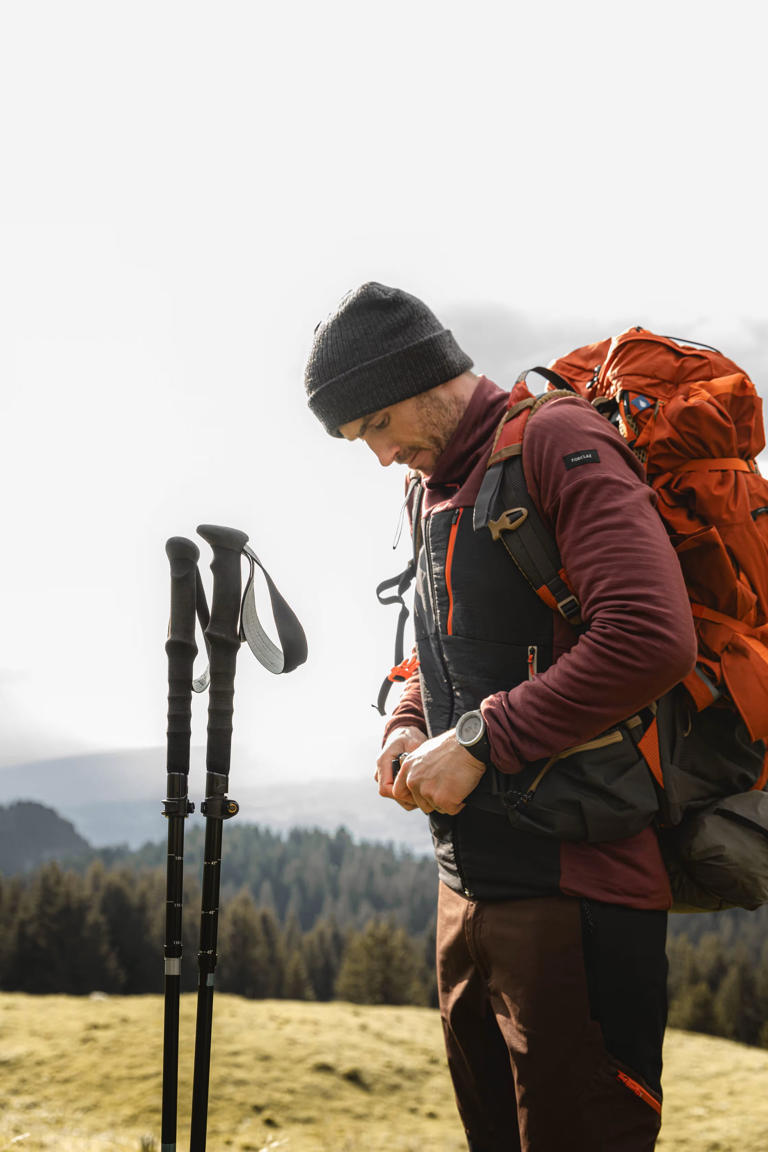 Wanderfans schwören auf diese 14 praktischen Outdoor-Helfer von Decathlon