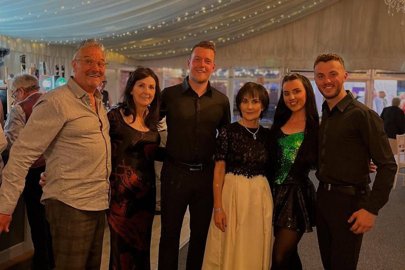 Final photo of Enya with Clannad singer and sister Moya Brennan