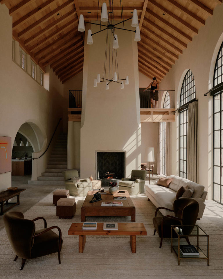 How to recreate a Mediterranean interior without a coastal location