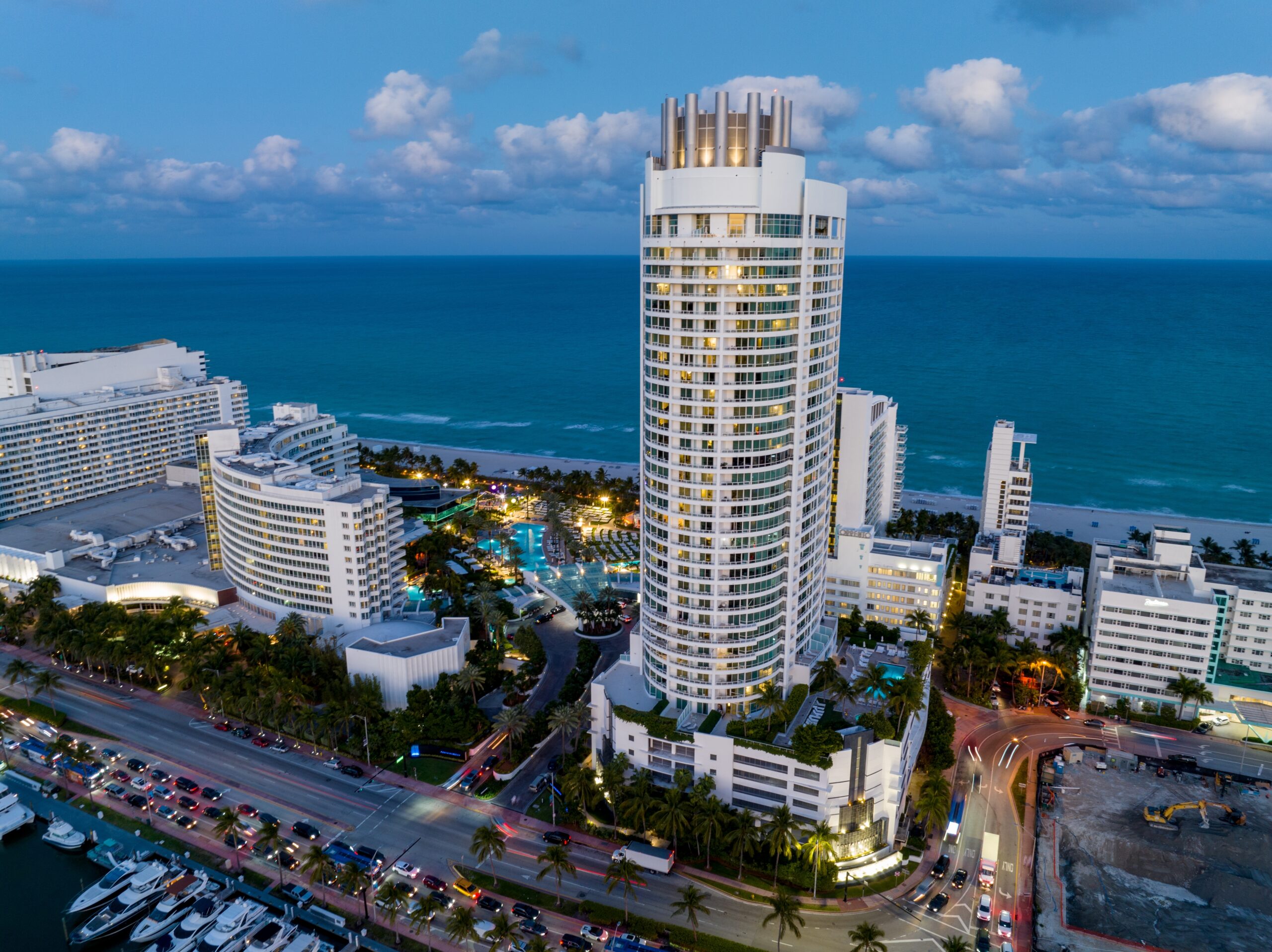 This majestic hotel in Florida was a landmark on James Bond’s Goldfinger