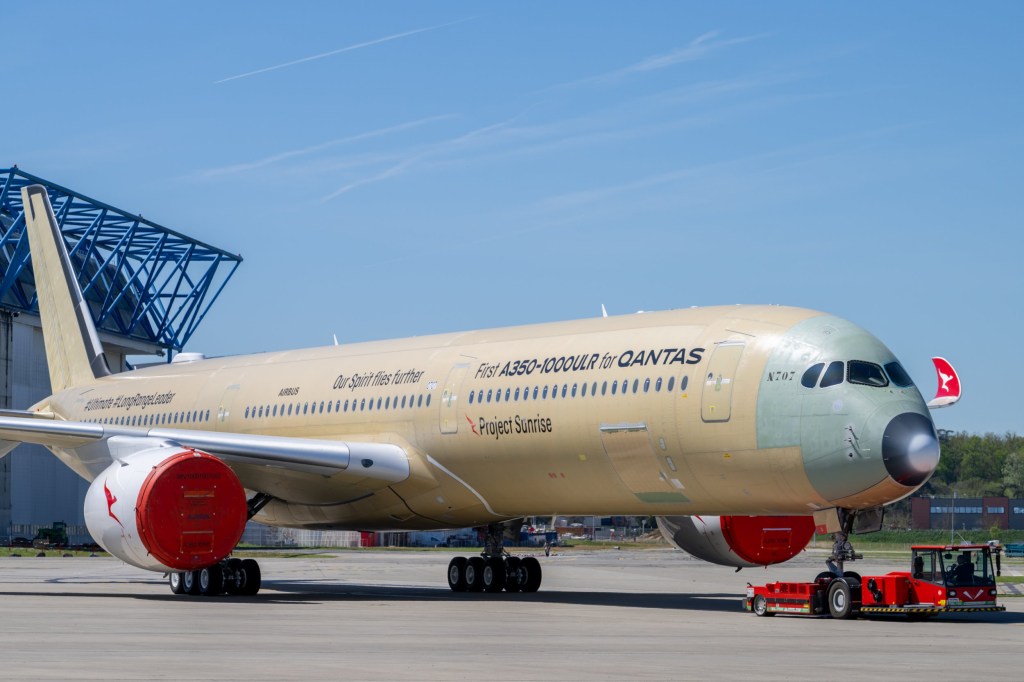 World’s longest direct flight that takes 22 hours is nearly ready for ...