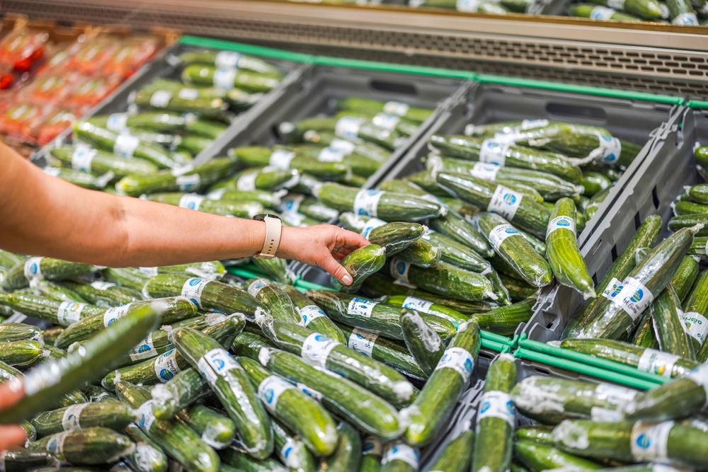 How cucumbers can affect your body if you eat them regularly