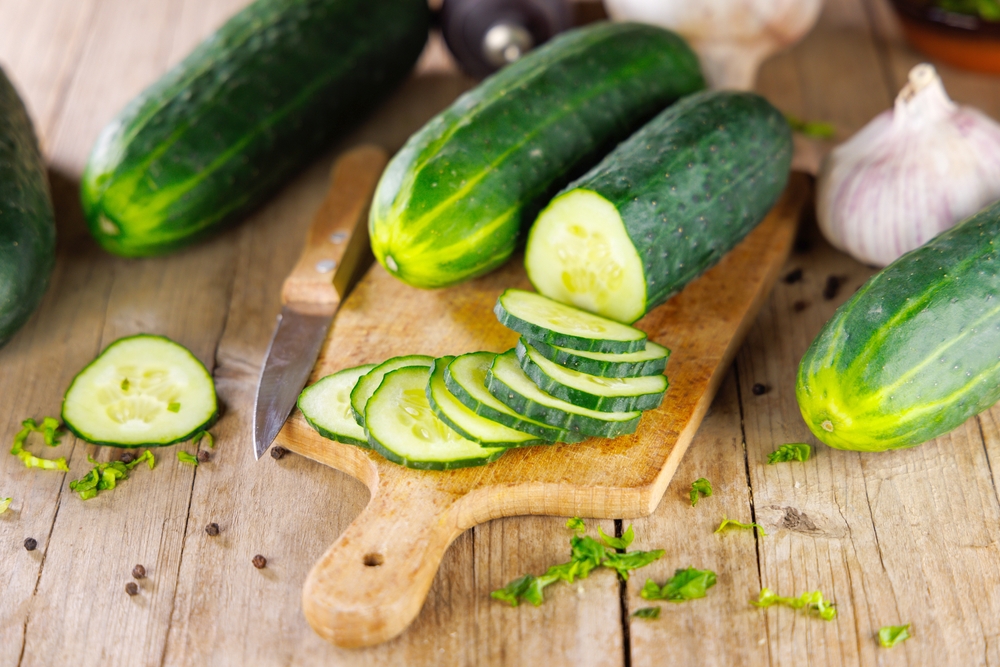 How cucumbers can affect your body if you eat them regularly