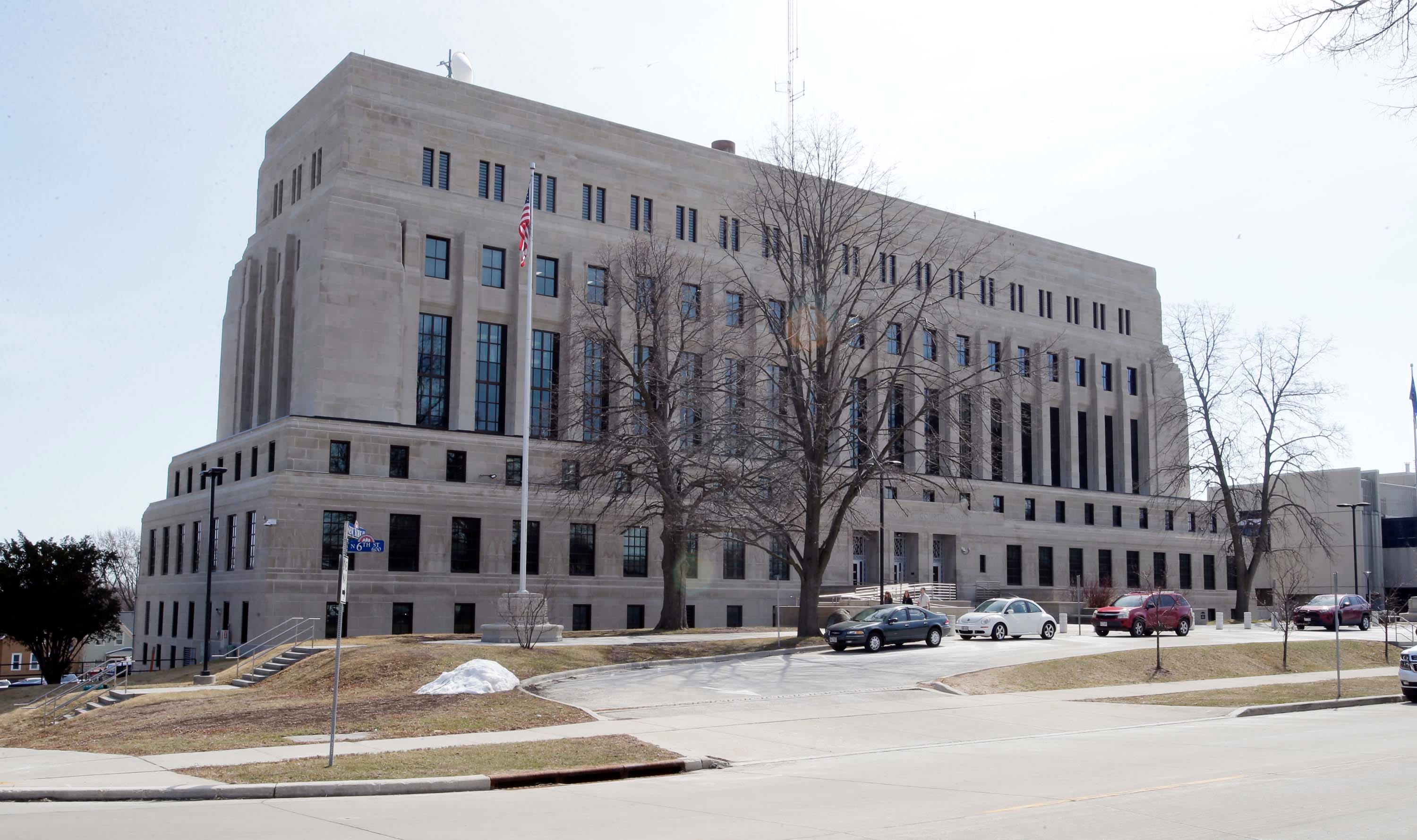 Sheboygan man sentenced to 20 years for child sex assault