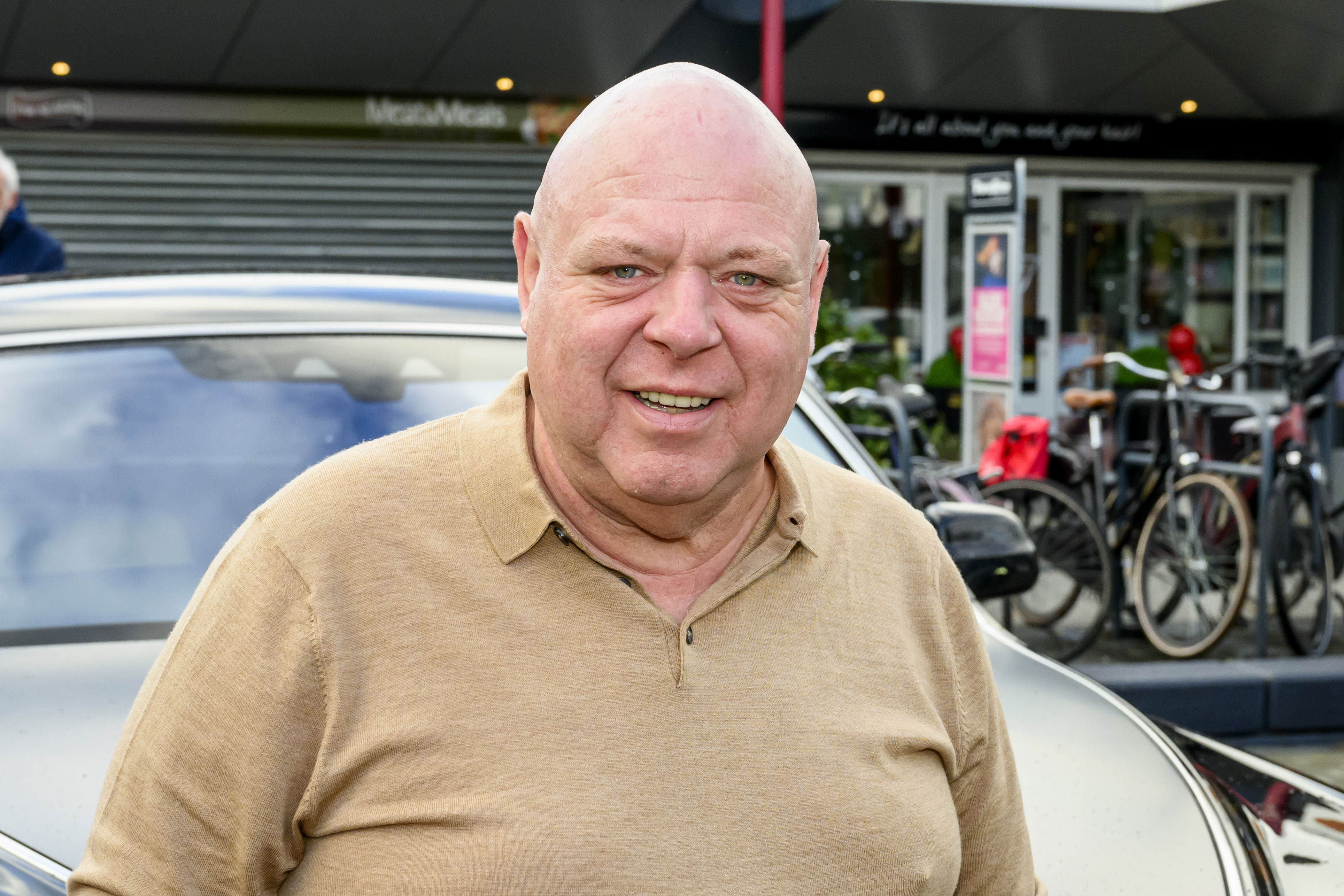 Peter Gillis negeert ex 'Nicolleke' Kremers in de rechtbank: 'Die geef ...