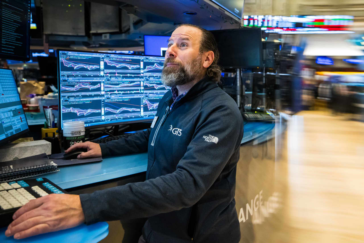These stocks are today’s movers: Morgan Stanley, Bank of America, Nike ...