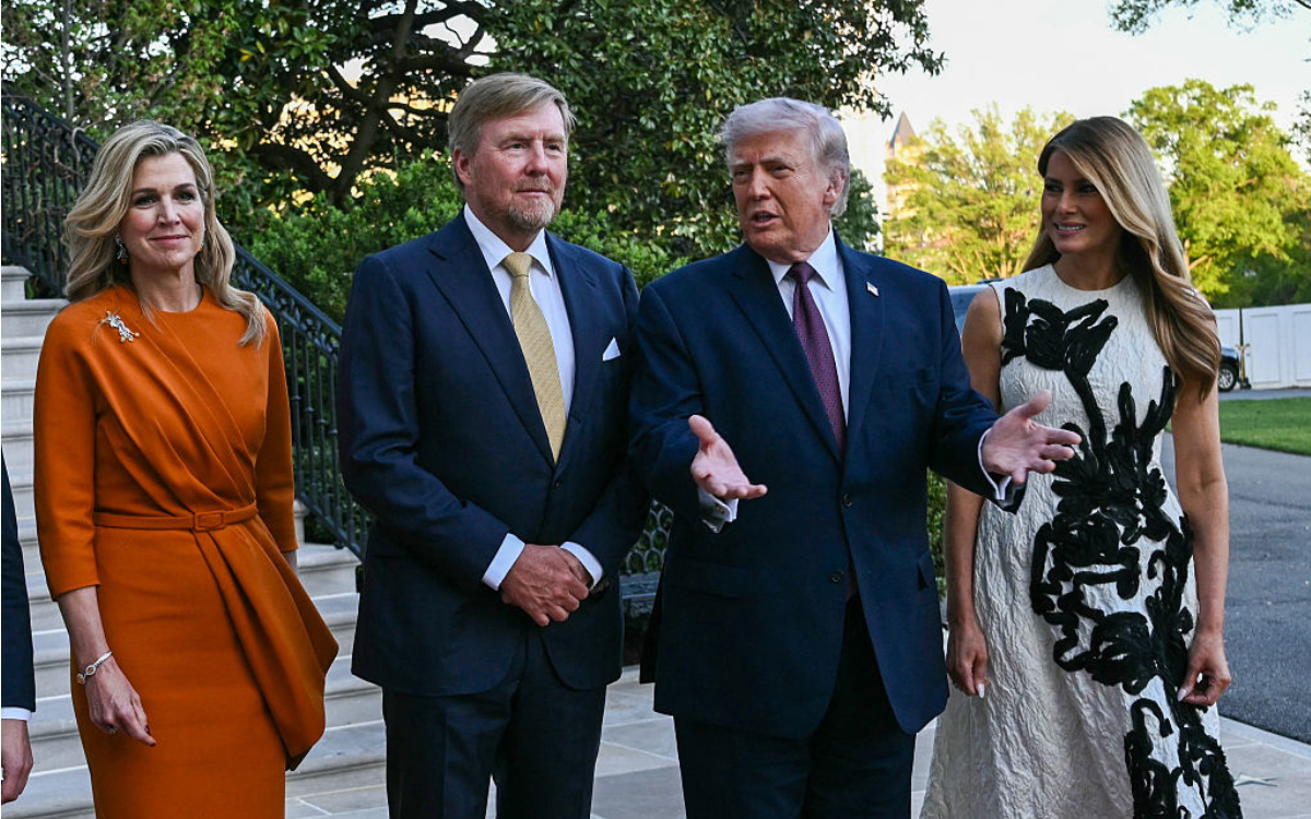 Awkward moment between Trump and King of Netherlands caught on camera