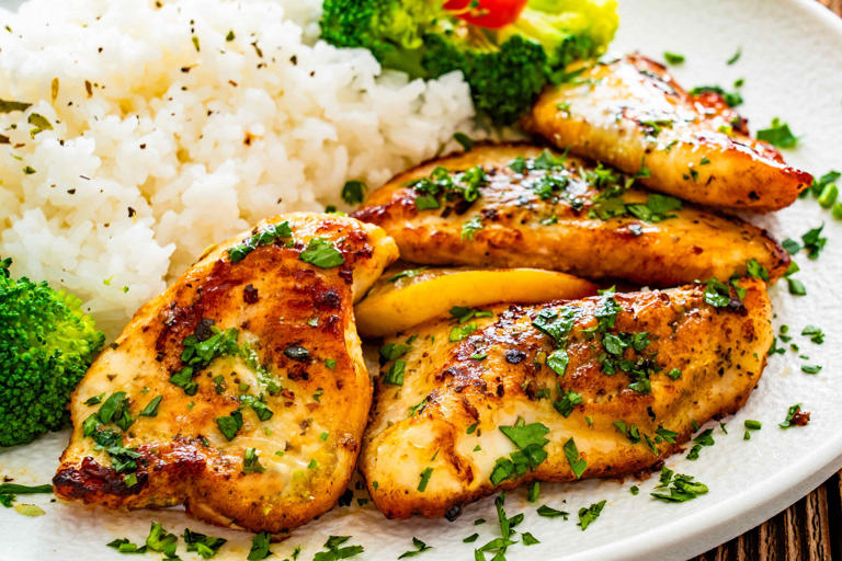 The 2 simple spring ingredients that make chicken taste like a $25 entrée