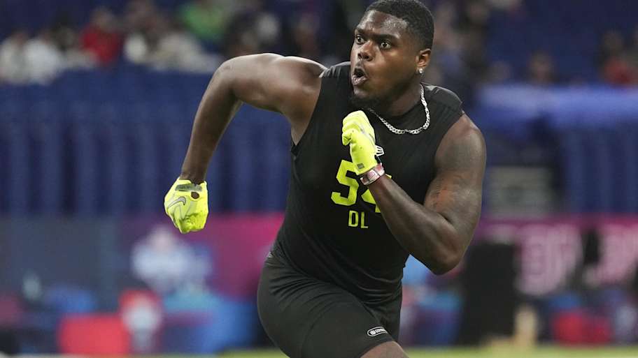 Cowboys showing interest in ideal 3-4 defensive end prospect LT Overton