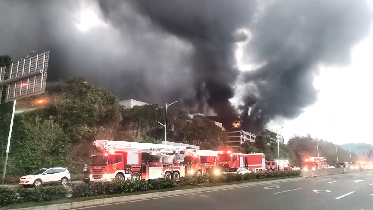 Fire breaks out at BYD parking facility in Shenzhen, Guangdong, China