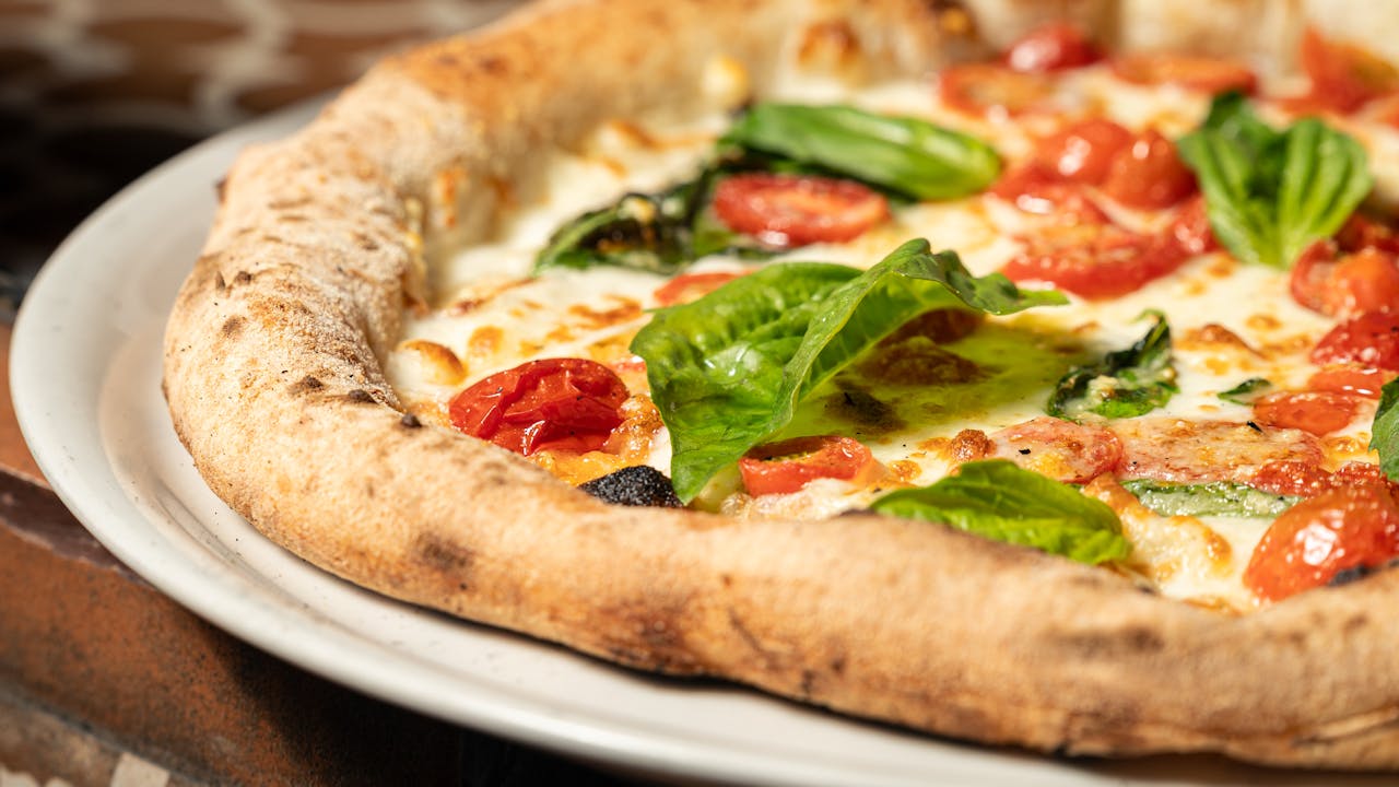 8 regional dishes that never taste the same at home