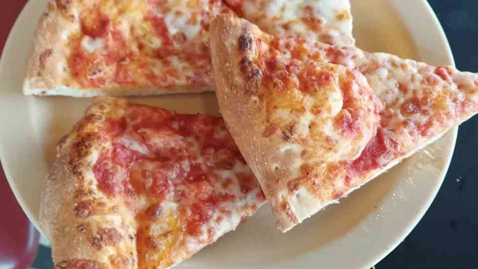 The restaurant moment when one customer took on an entire pizza