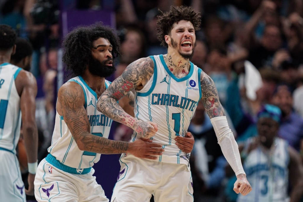 LaMelo Ball goes viral for punching Hornets mascot in wild postgame moment