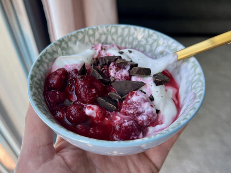 I lost 35 pounds without giving up dessert. Having this dietitian ...