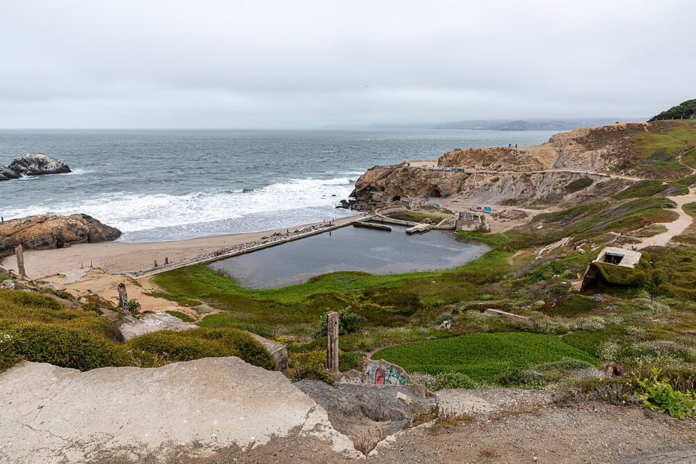 17 forgotten waterfront ruins in the US you can still see up close