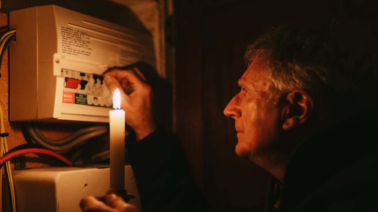 'Worst-ever loadshedding': Pakistan announces daily 2-hour evening ...