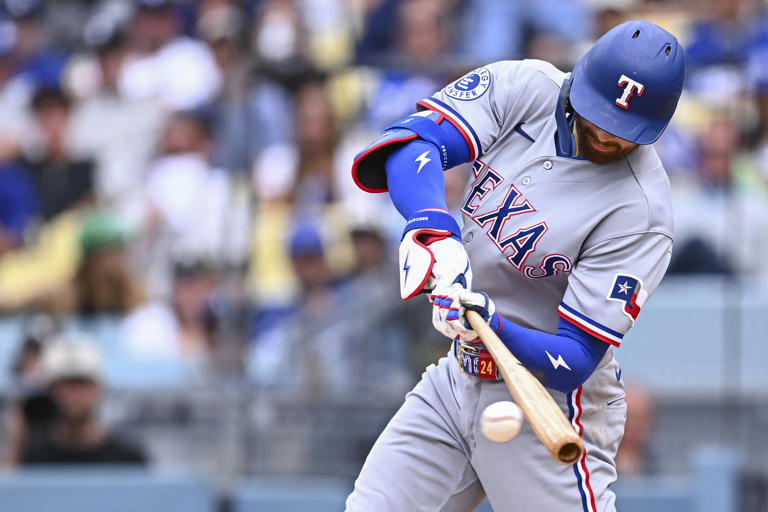 5 MLB hitters who are underperforming heading into June