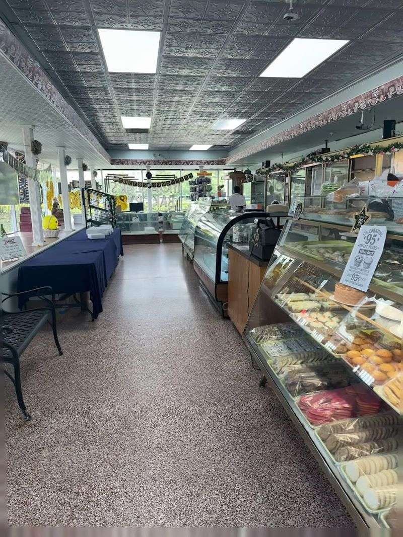 This Texas bakery is known for classic cakes and generations of recipes