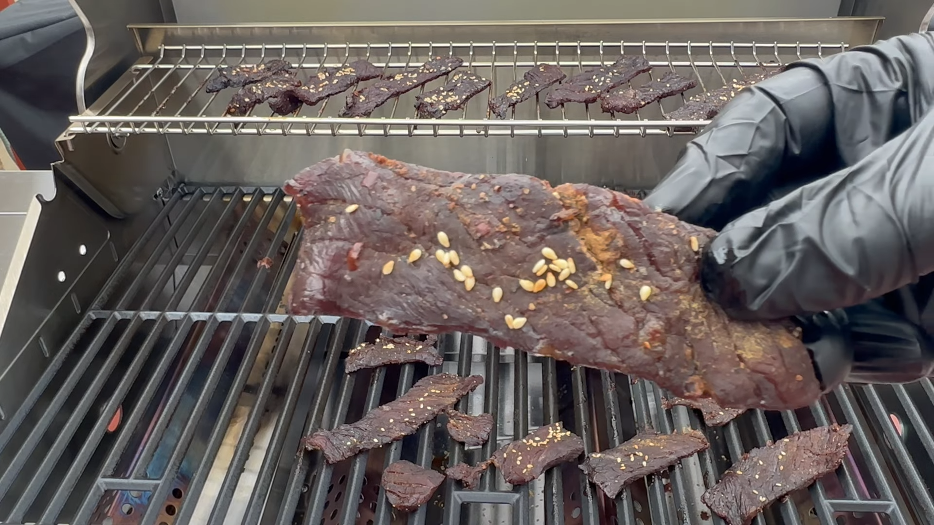 This is how I made amazing smoked beef jerky on a gas grill the ...