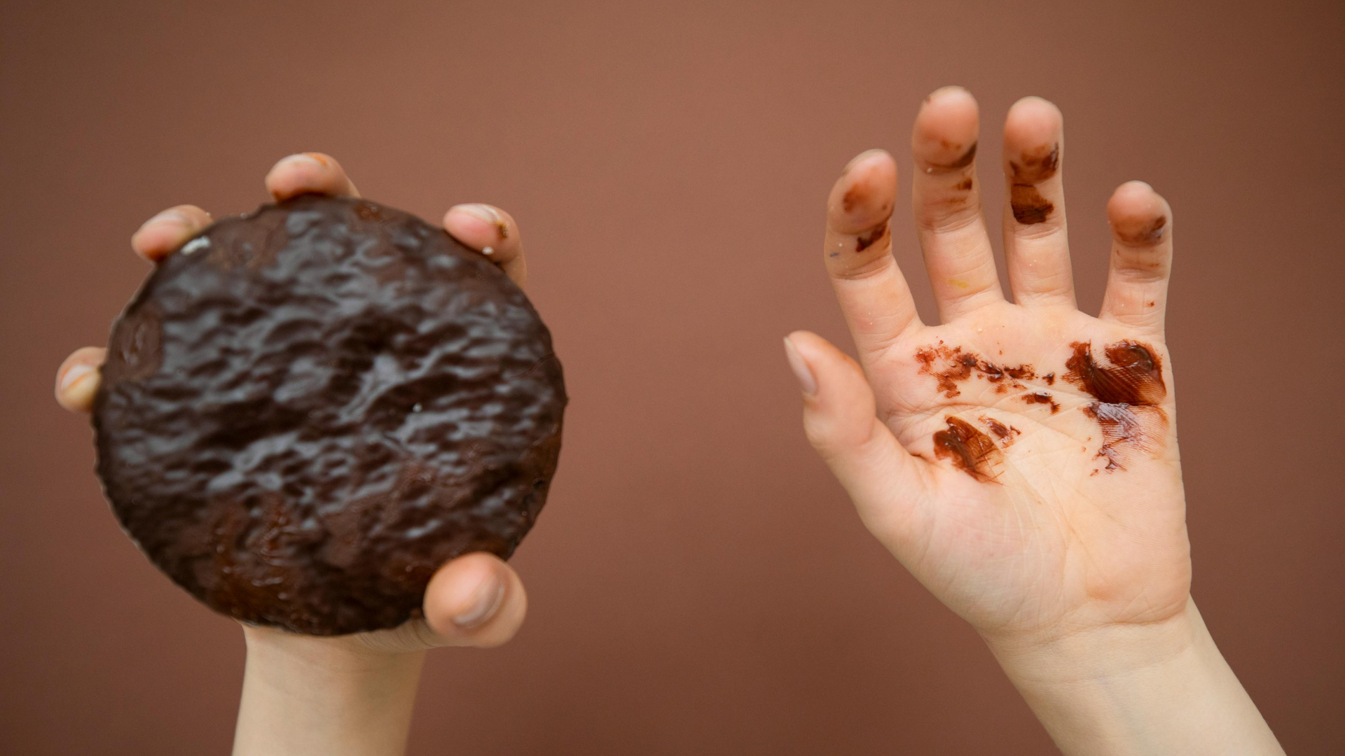 20 foods that are annoying to eat