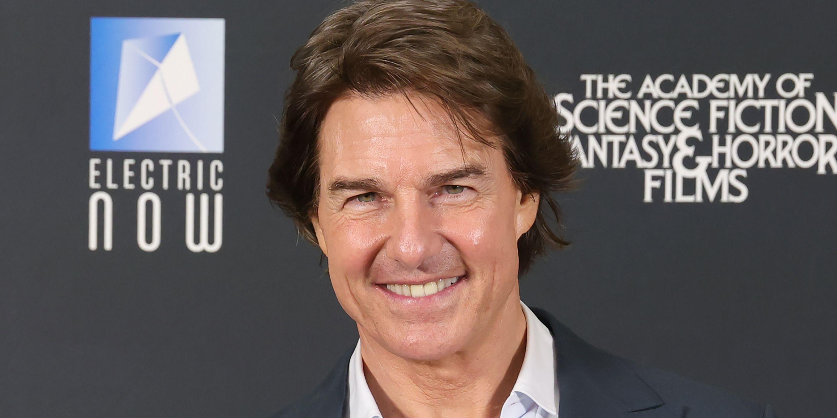 Tom Cruise is unrecognizable in first footage from new adventure satire ...