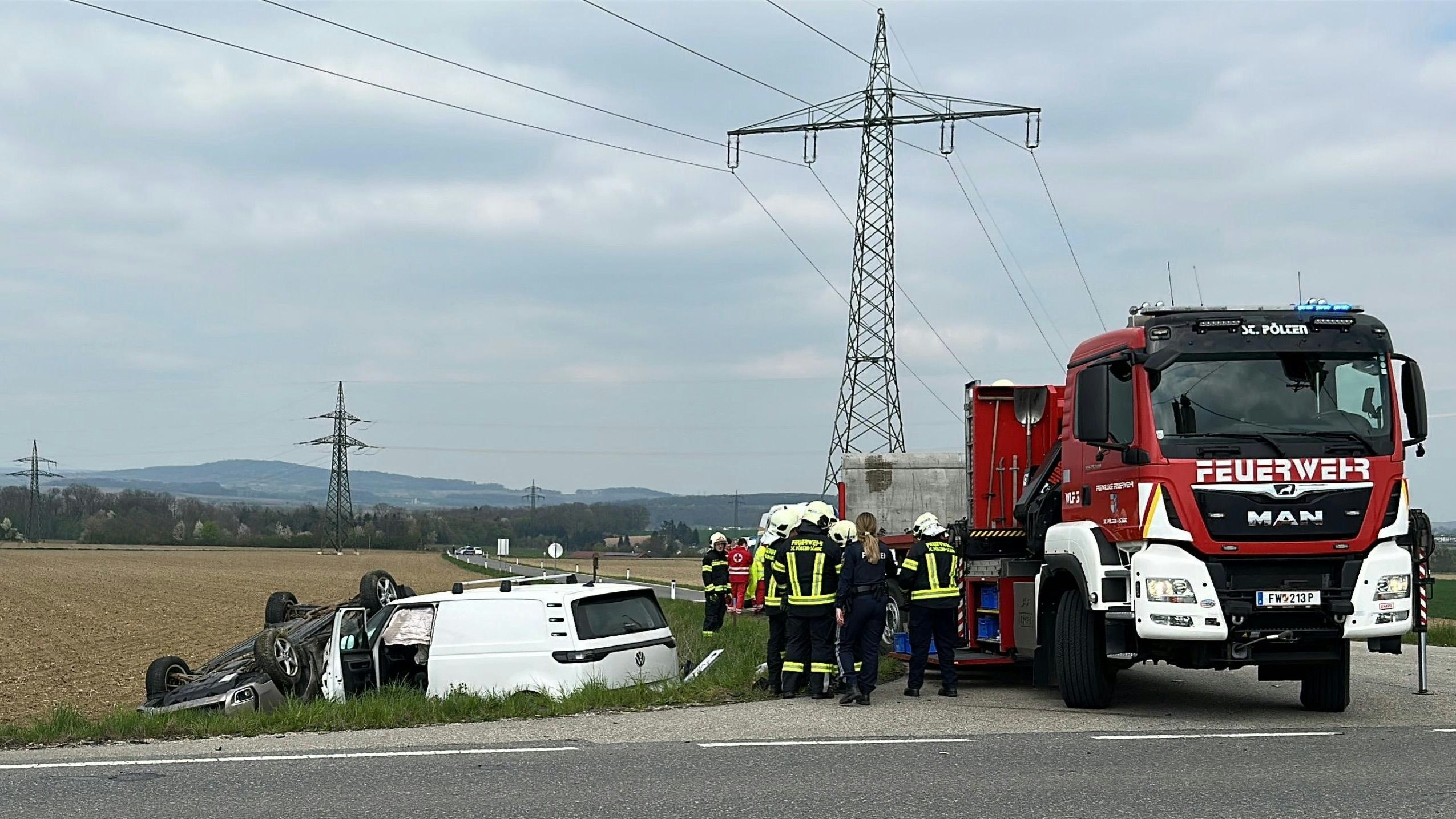 Stilvolle Schwerer Unfall B1 Heute Bild