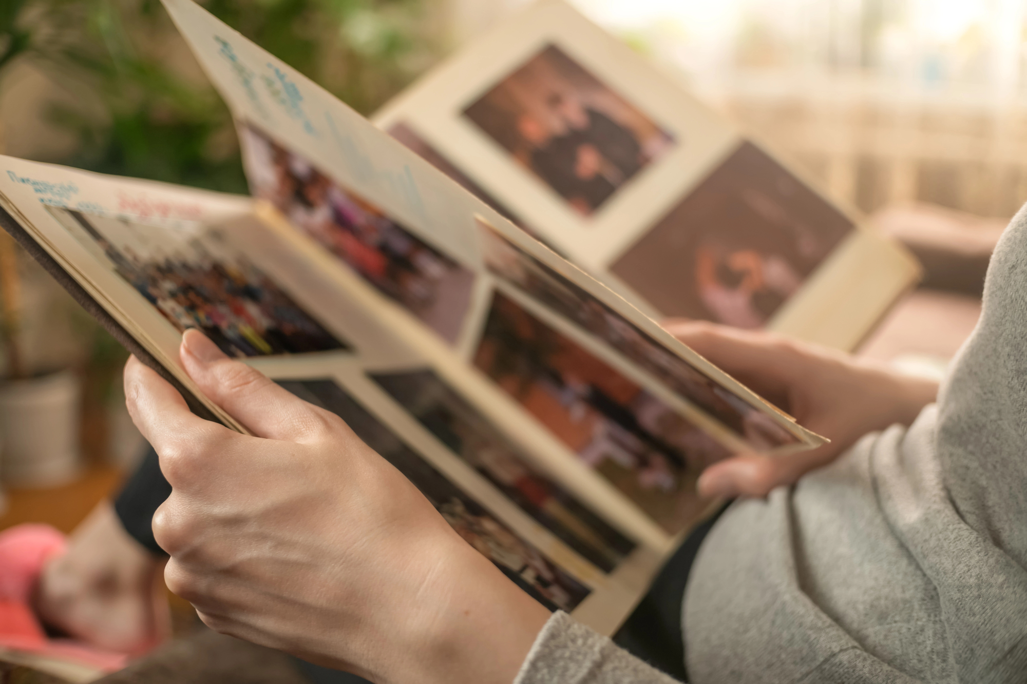 Physical photo albums versus digital cloud storage