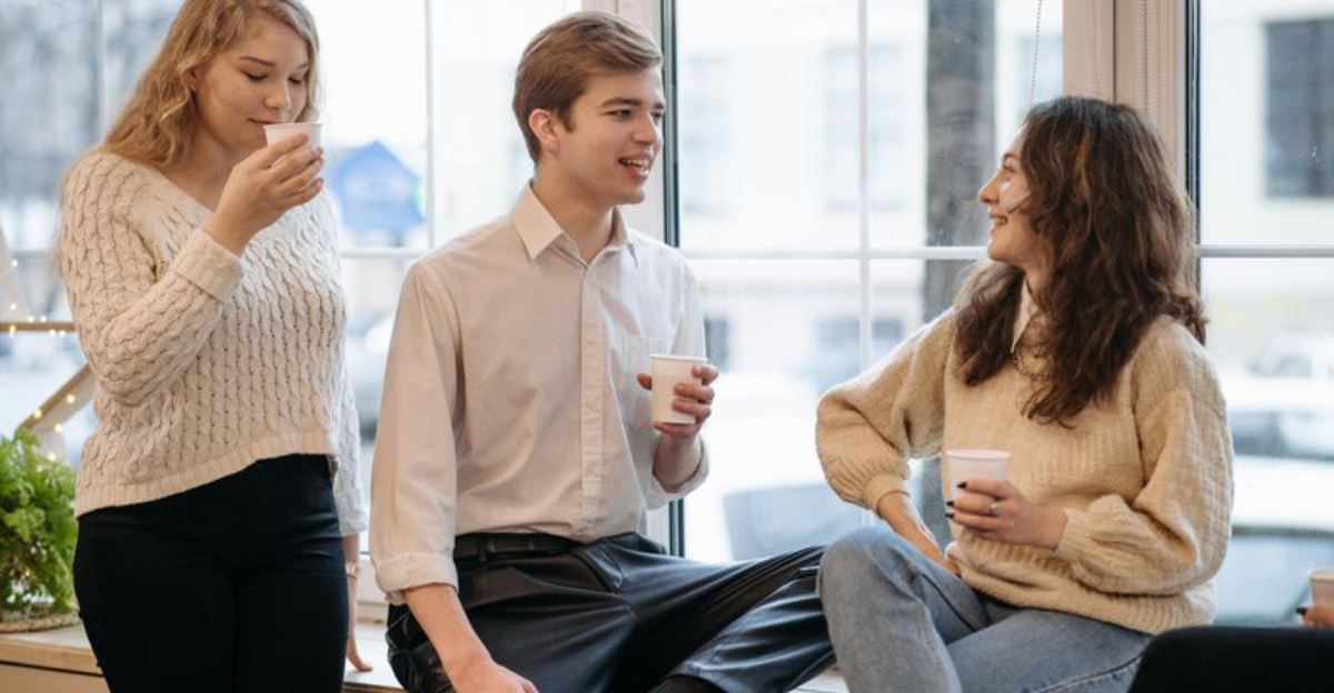 If someone thinks deeply, these 11 behaviors tend to show up