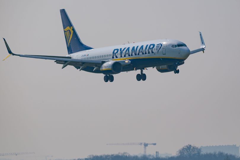 Holiday hell warning as Portugal faces up to 500 flight cancellations ...