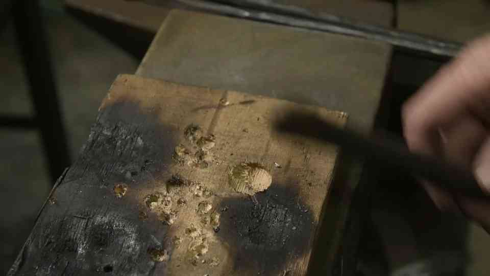 Forging a steel tortoise (chess set challenge)