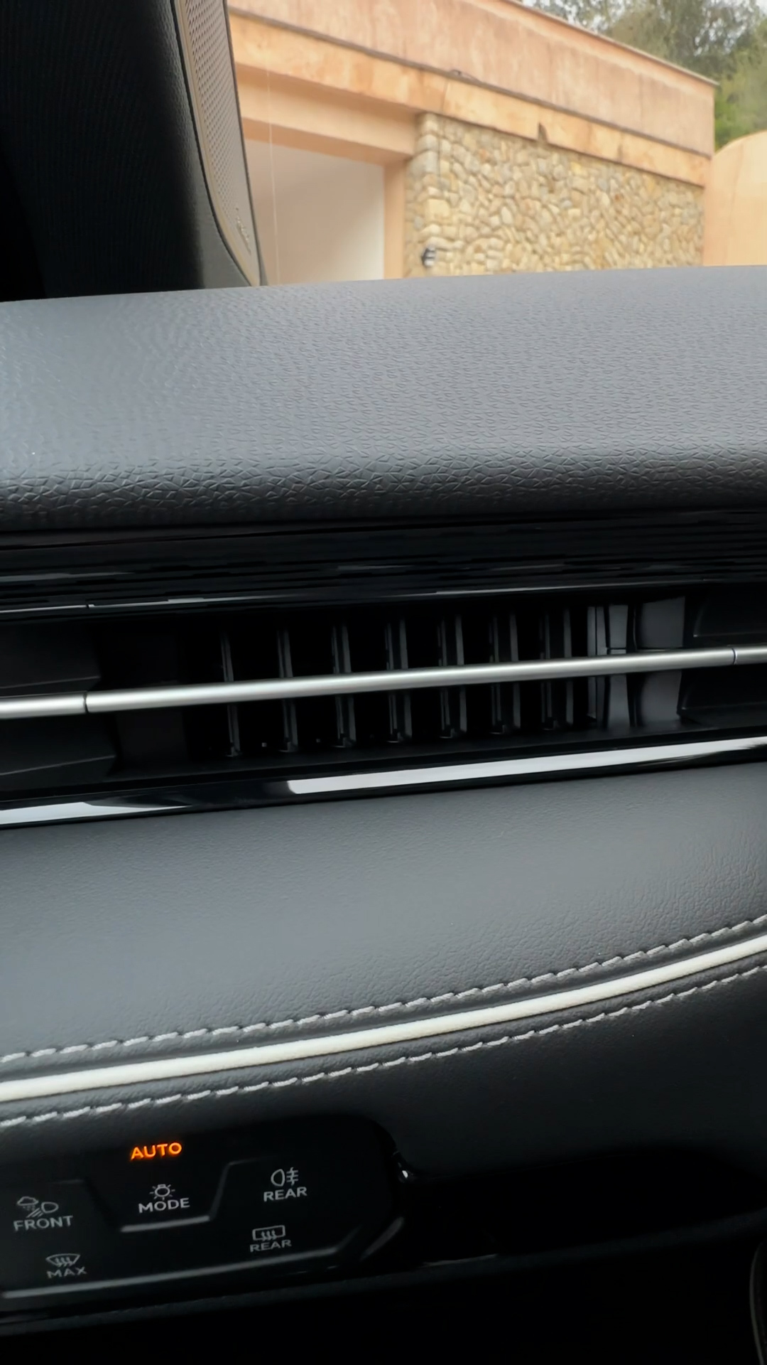 Modern air vent feature in the VW ID.7