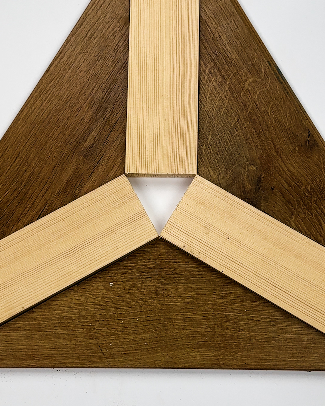 Quick hack for perfect wood lining🛠️