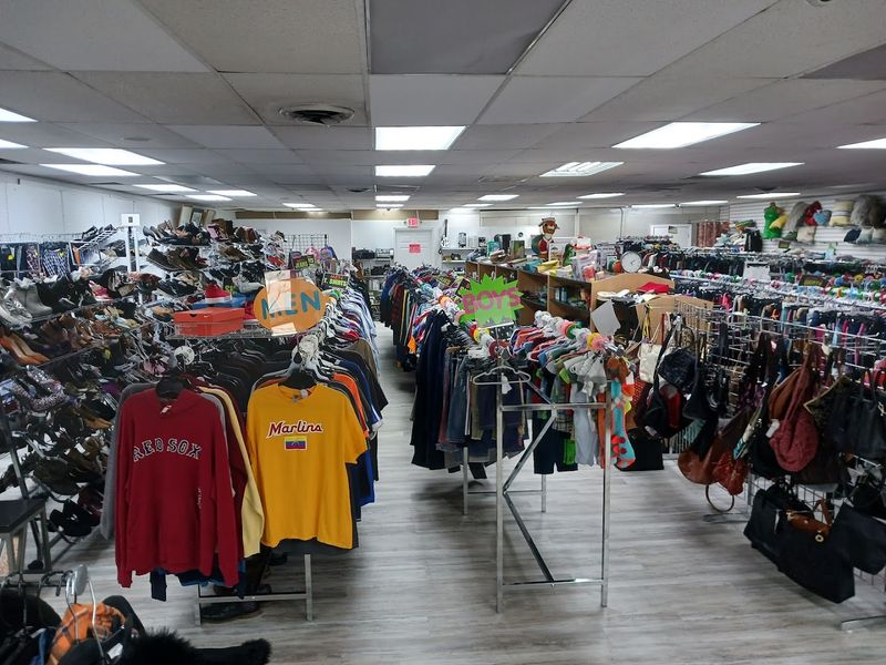 New Jersey’s most heartwarming resale shop is the best place to score ...
