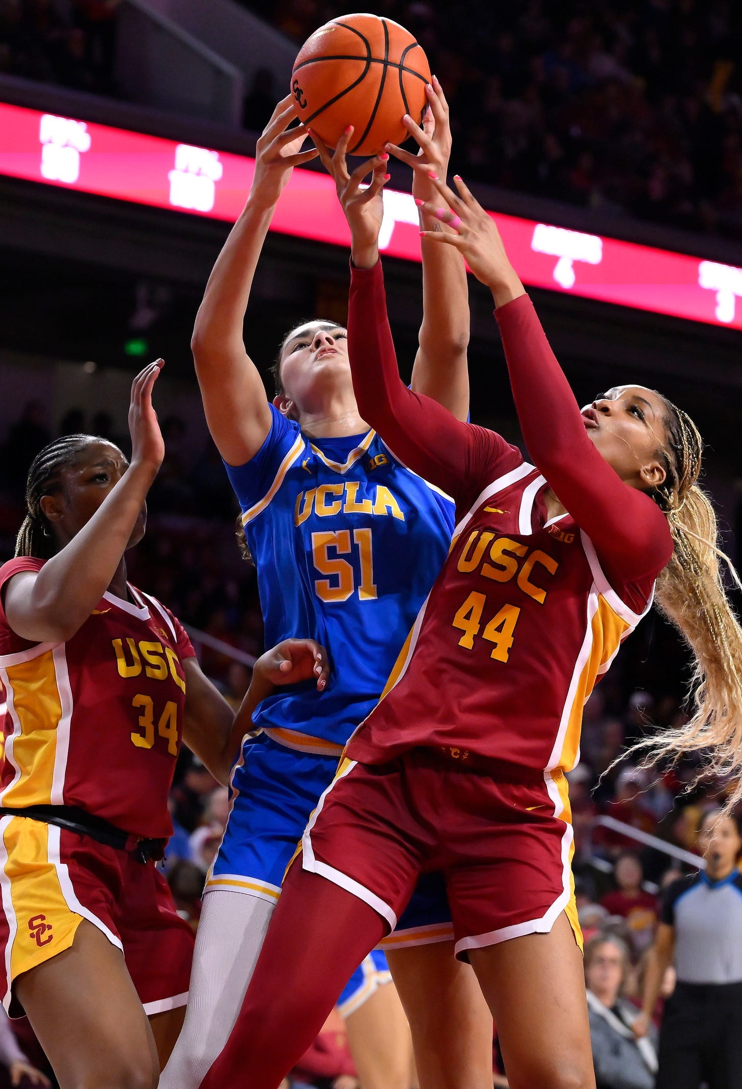 Kiki Iriafen, Lauren Betts will put USC-UCLA rivalry aside in DC