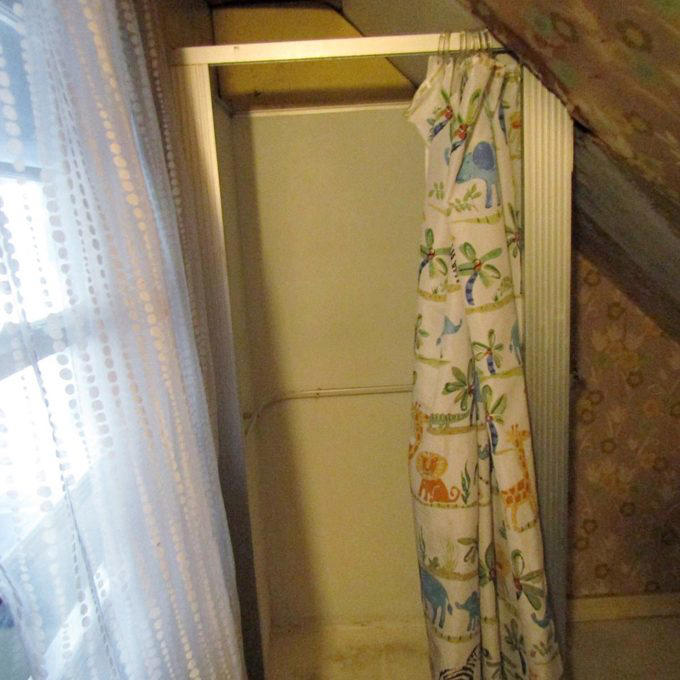 50 strange things people have done to their homes